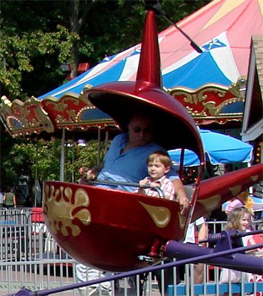 Bowcraft Amusement Park - Frum Family Trips- Trippo Hippo