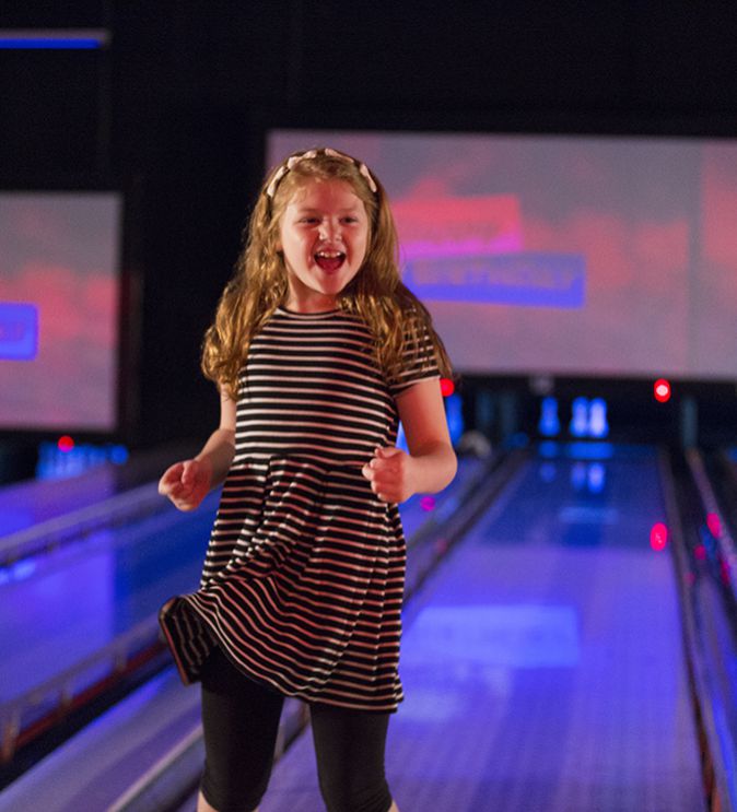 Bowlero Wallington - Frum Family Trips- Trippo Hippo