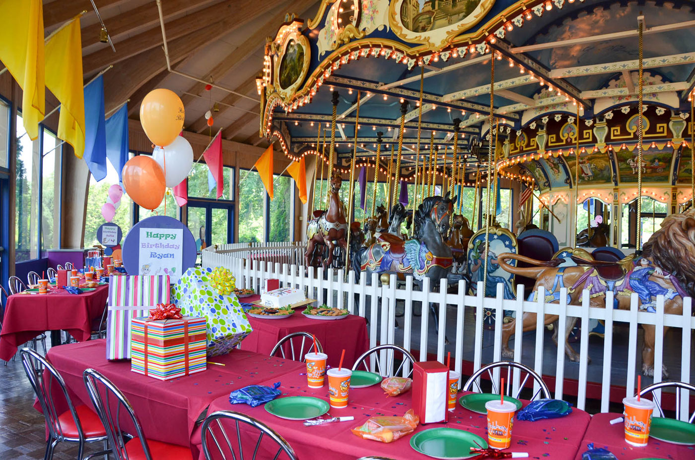 Giggleberry Fair - Frum Family Trips- Trippo Hippo